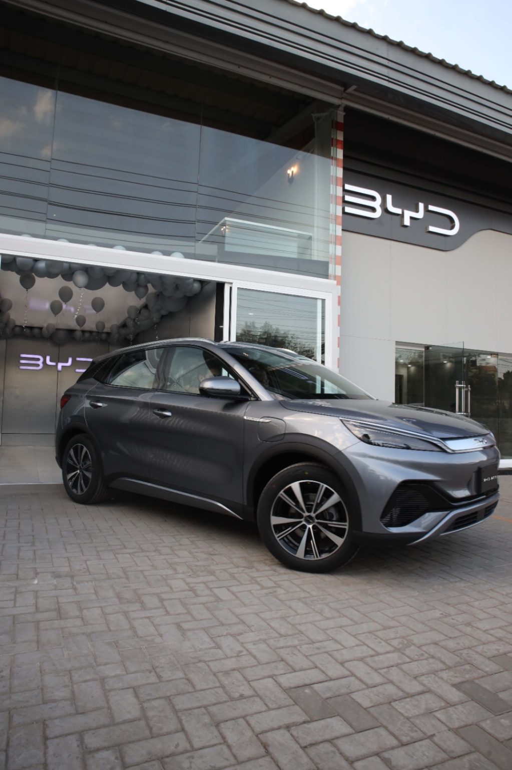 BYD Pakistan Introduces Test Drives Experience for Seal and Atto 3 – To ...